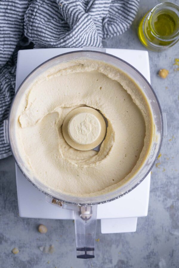 Authentic Hummus Recipe (5 Minutes!) - The Kitchen Girl
