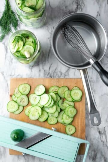 Easy Refrigerator Dill Pickles - The Kitchen Girl
